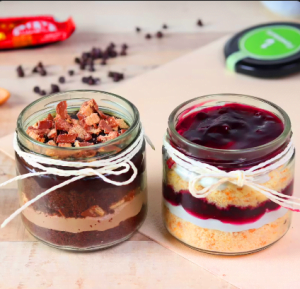 Kitkat N Blueberry Jar Cakes - Swiss N Tulips
